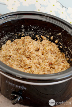 Overnight Slow-Cooker Oatmeal For A Crowd