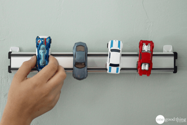 10 Easy Ways To Get More Organized With Magnets