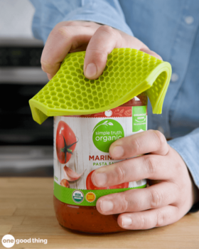 How To Open A Stuck Jar Lid: 11 Tricks That Work