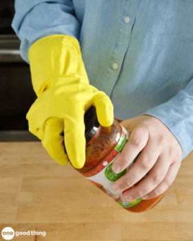 How To Open A Stuck Jar Lid: 11 Tricks That Work