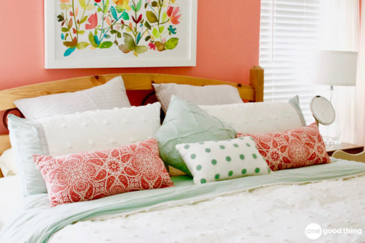 Top Sheets: Yes Or No? The Bedding Debate, Explained