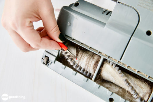 How To Deep Clean Your Vacuum In 4 Easy Steps