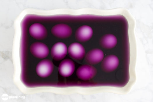 7 Useful Things You Can Do With Onion Skins