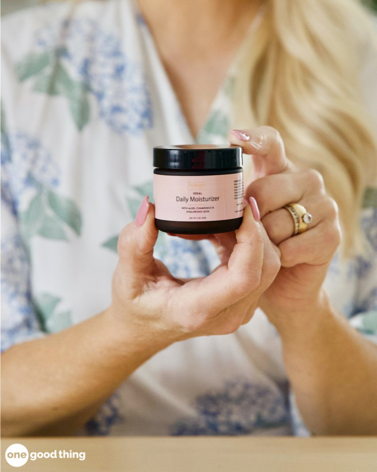 The Best Daily Moisturizer For Aging Skin