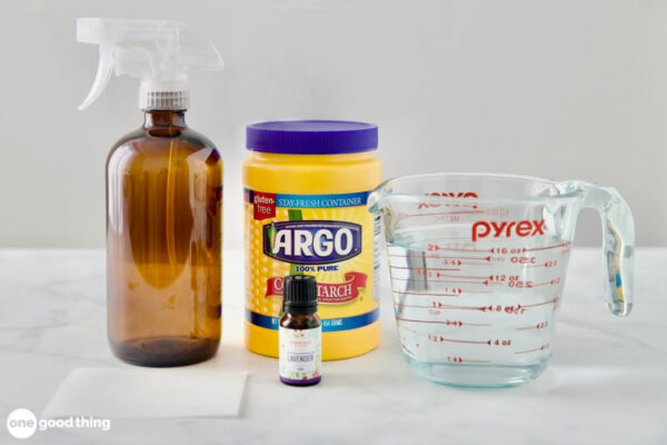 This DIY Spray Starch Costs Pennies And Works Great