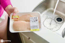Should You Rinse Raw Chicken? No, And Here's Why