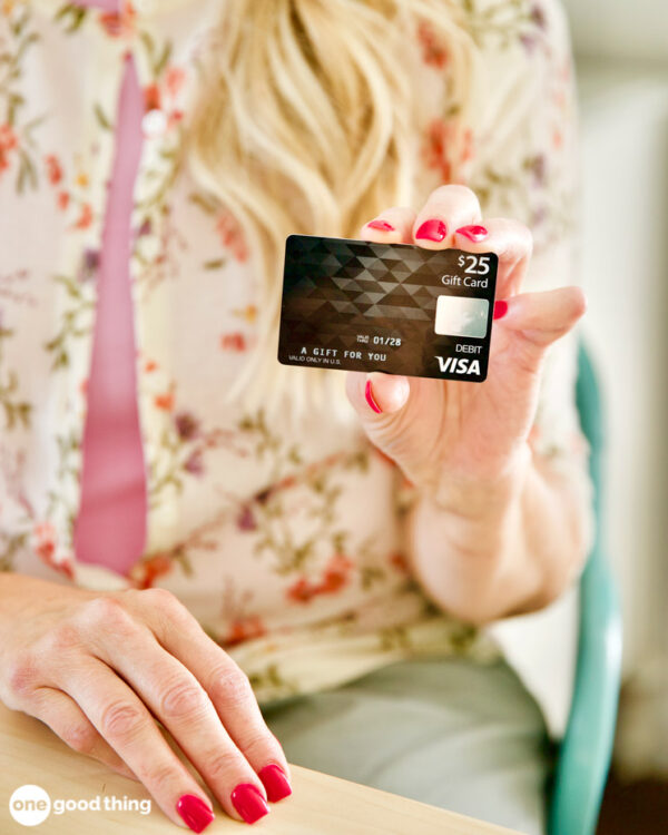 7 Creative Ways To Give A Gift Card